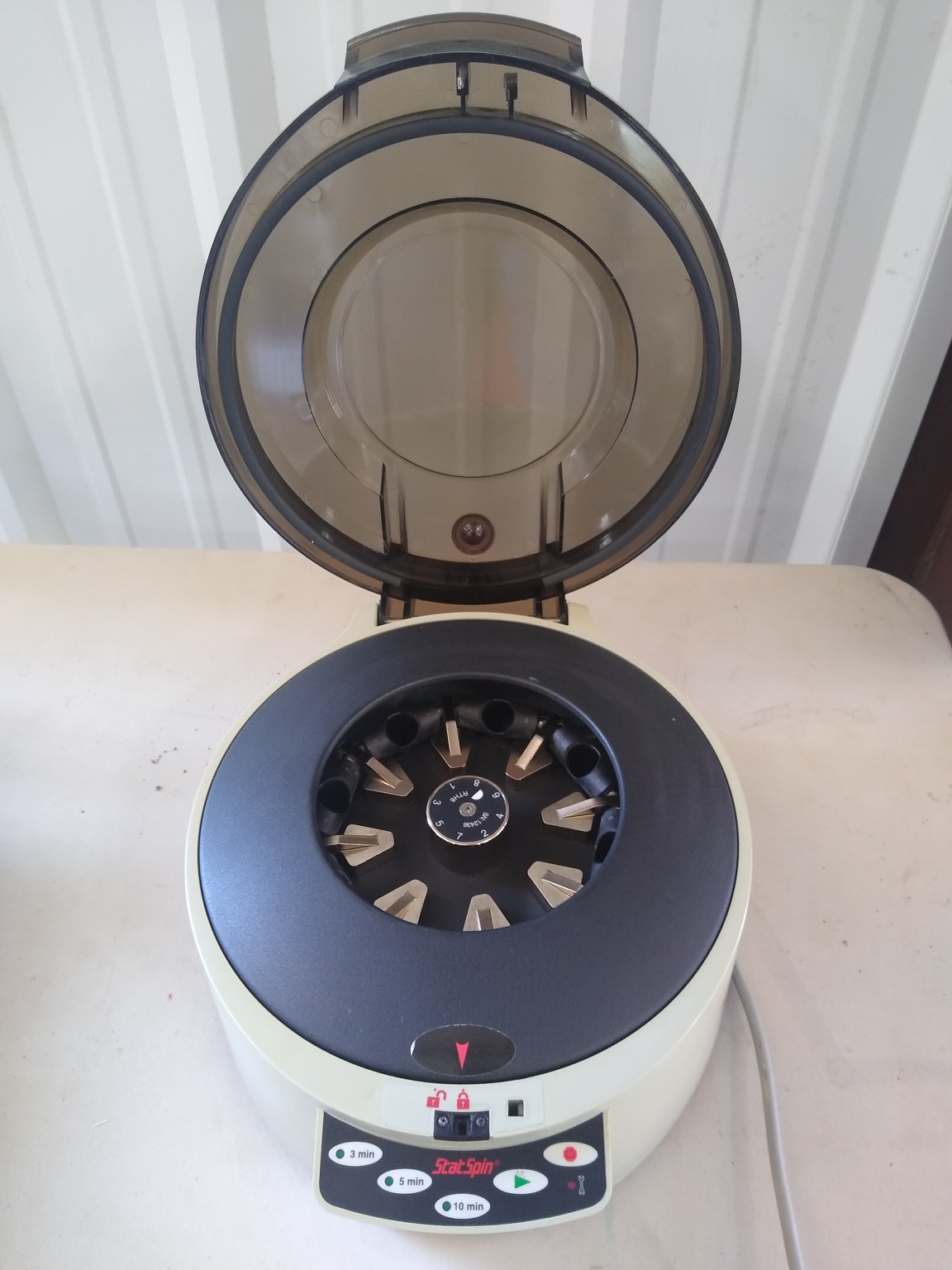 IRIS SAMPLE PROCESSING STATSPIN EXPRESS 4 CENTRIFUGE - Medsold