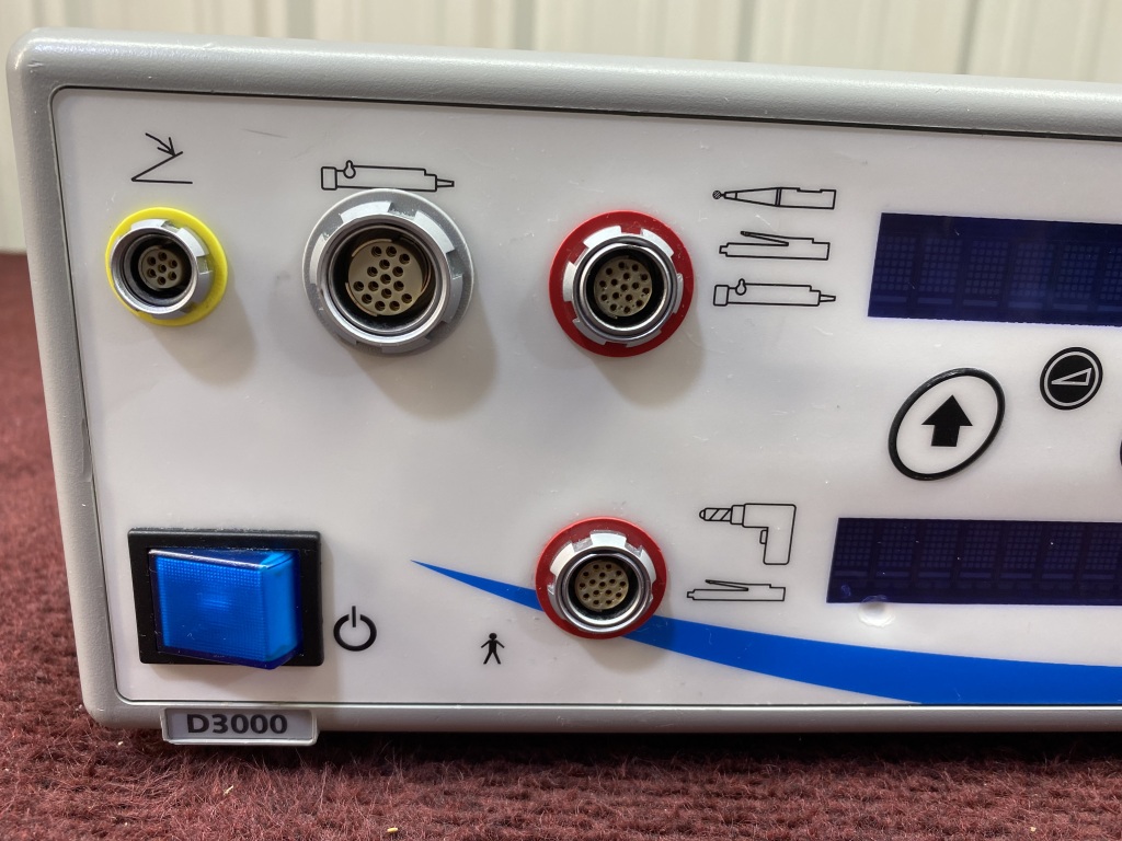 Conmed Linvatec D3000 Console with D9924 Shaver Handpiece - Medsold