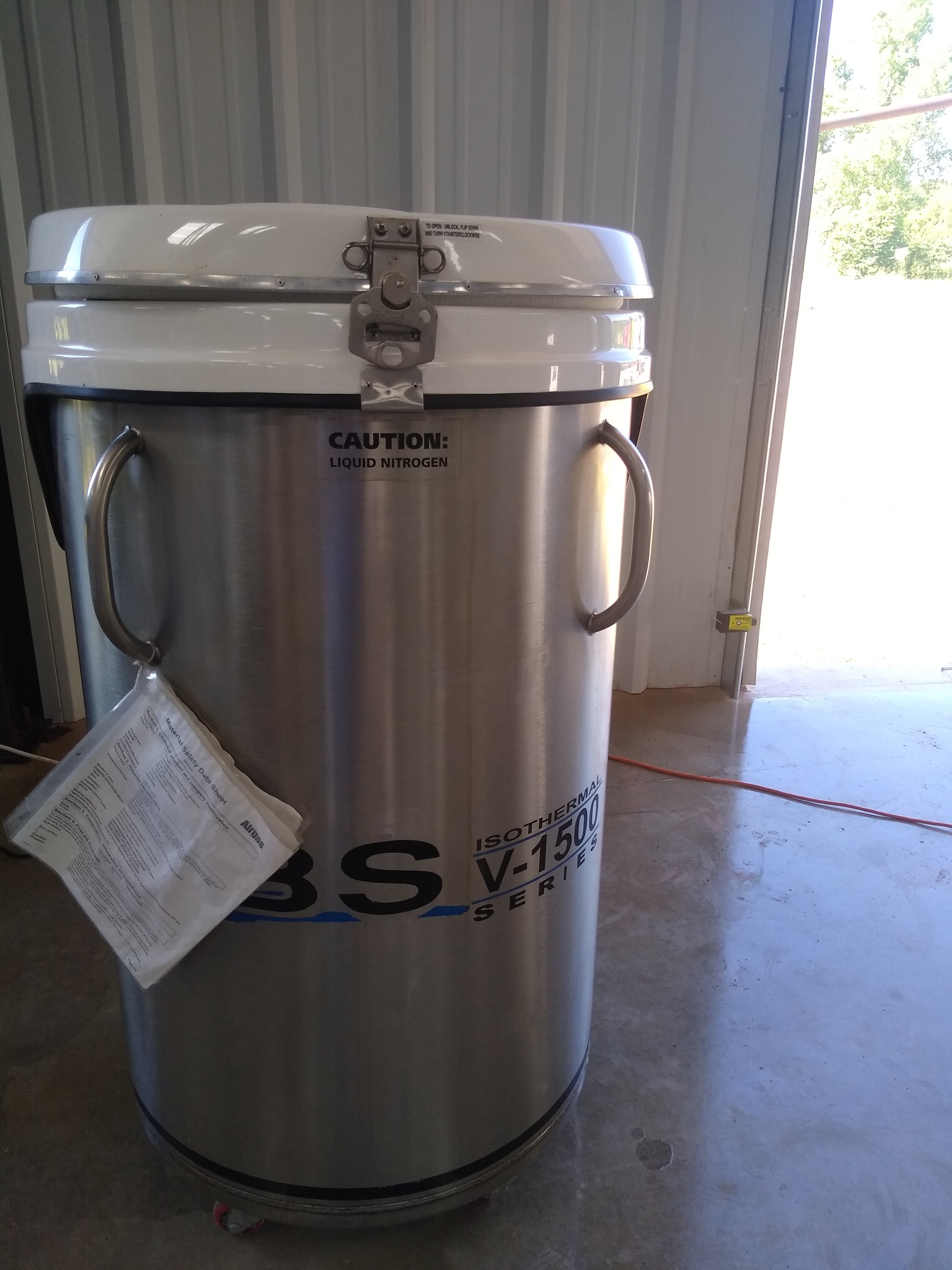 Custom BioGenic System CBS 2300 Liquid Nitrogen Tank V-1500 Cryo ...