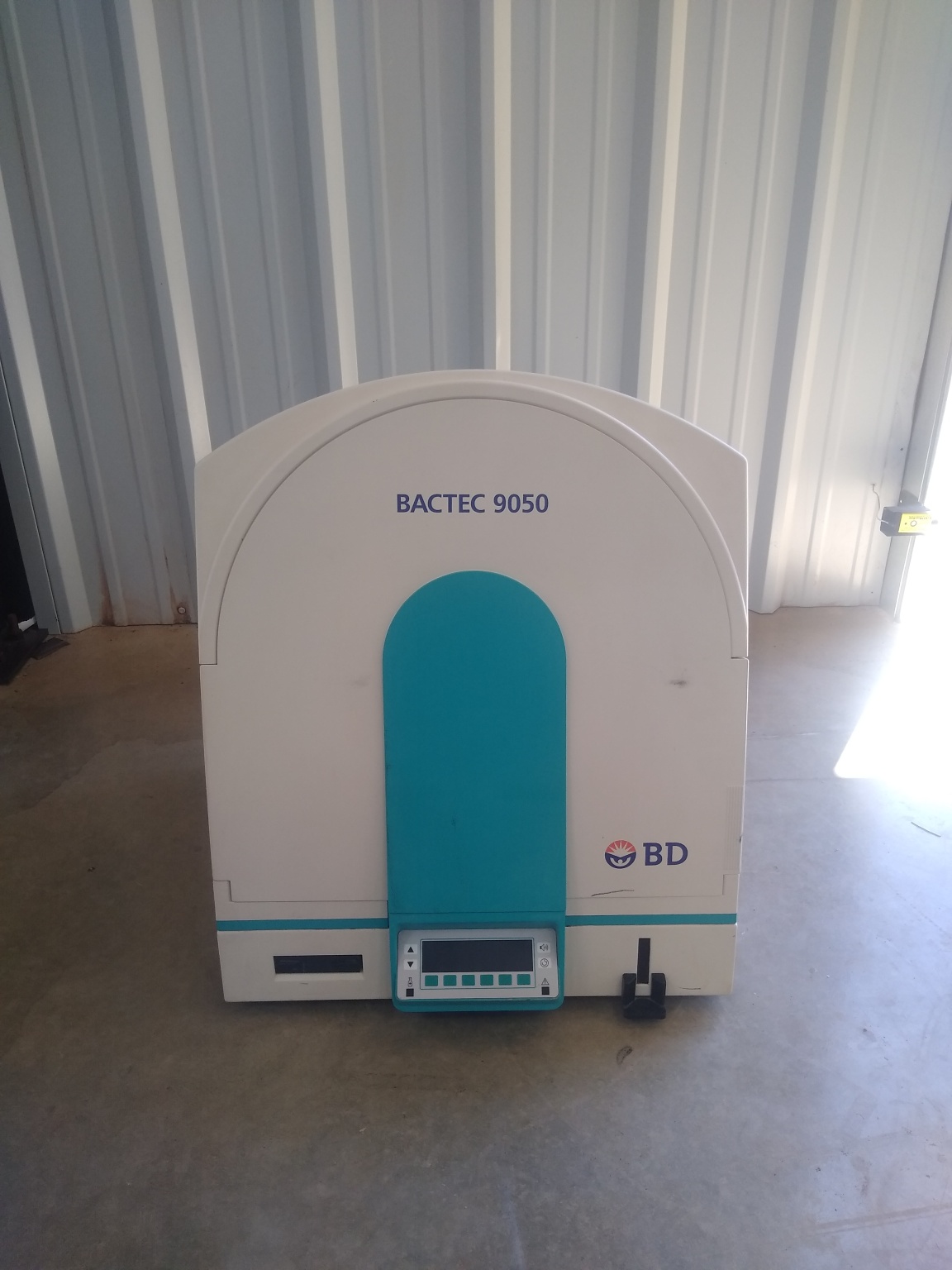 Beckton Dickenson Bactec 9050 Blood Culture Analyzer - Medsold