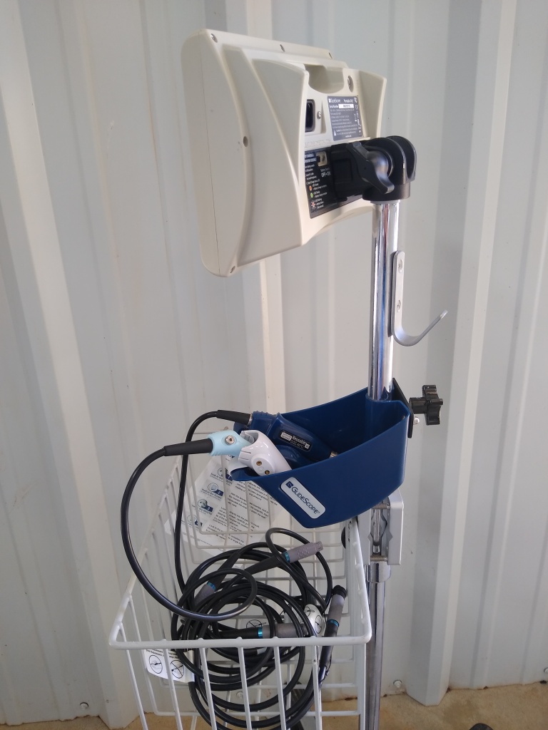 Glidescope Portable GVL Video Laryngoscope Monitor with 2 Glidescopes ...