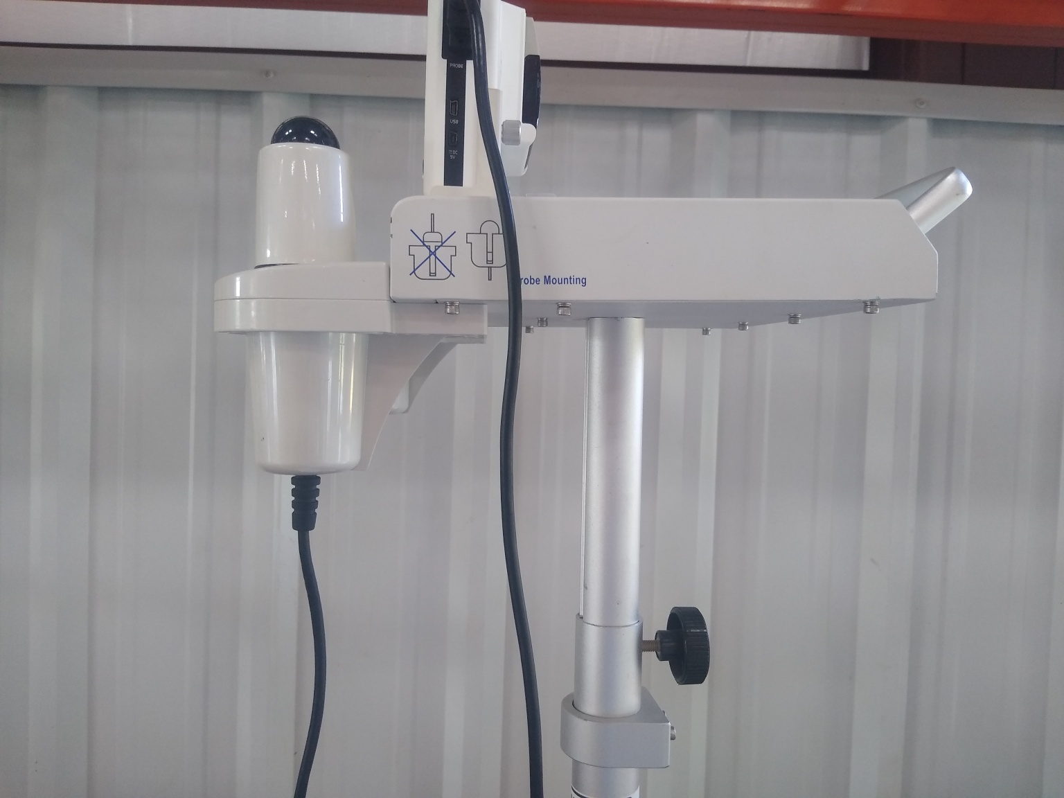 CubeScan Mcube BioCon-700 Bladder Scanner W/ Probe, Rolling Cart (Parts ...