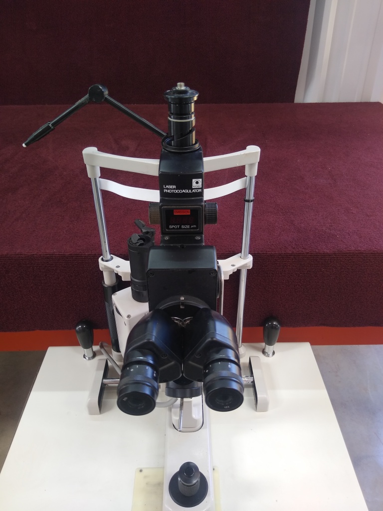 Nidek SL-1600 Slit Lamp w/ Nidek OT-3WU Powered Cart. (Parts Only ...
