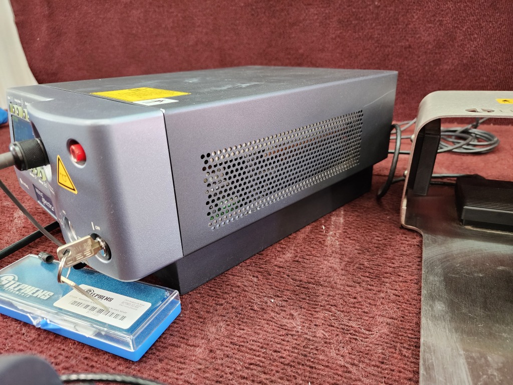 Lumenis Novus Spectra Laser w/ Laserlink Haag Streit - Medsold