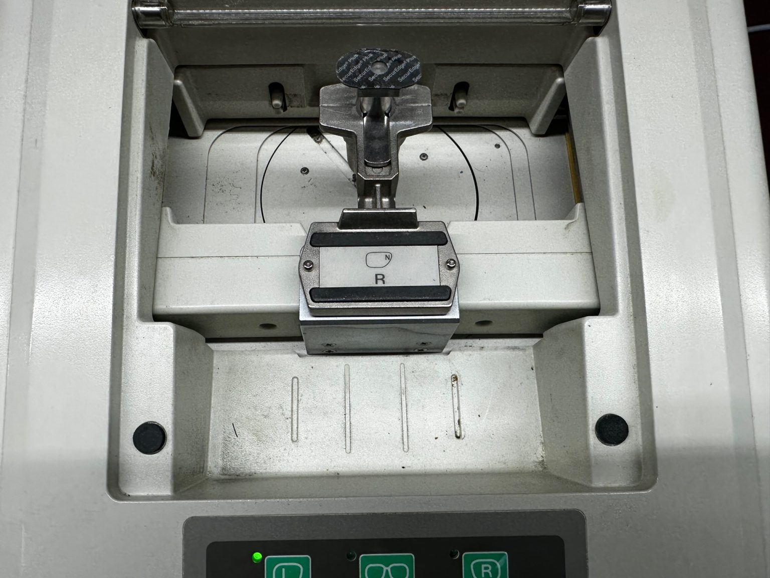 Santinelli Nidek Intelligent blocker ICE-9000 - Medsold