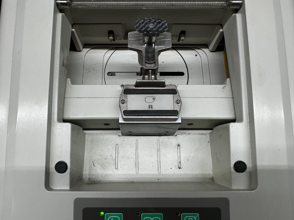 Santinelli Nidek Intelligent blocker ICE-9000 - Medsold