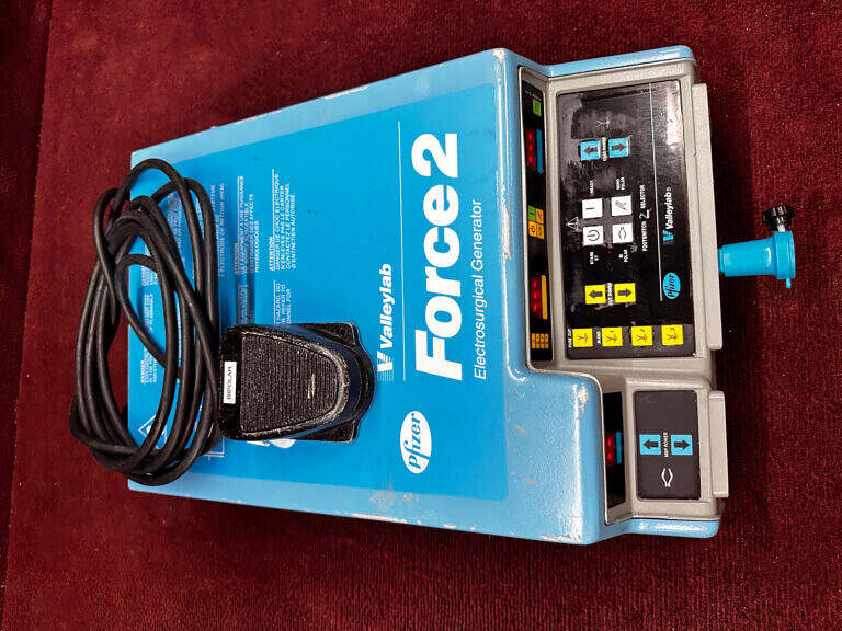 ValleyLab Force 2 ESU w/ footpedal(A1-4) - Medsold