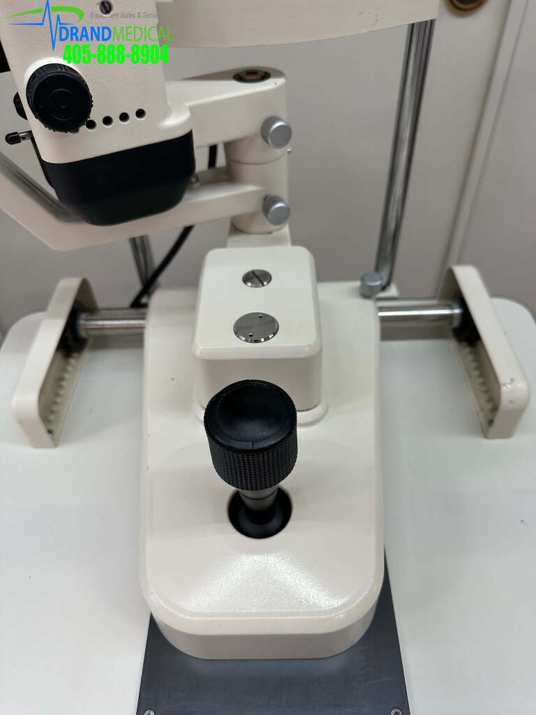 Topcon SL-1E Slit Lamp - Medsold