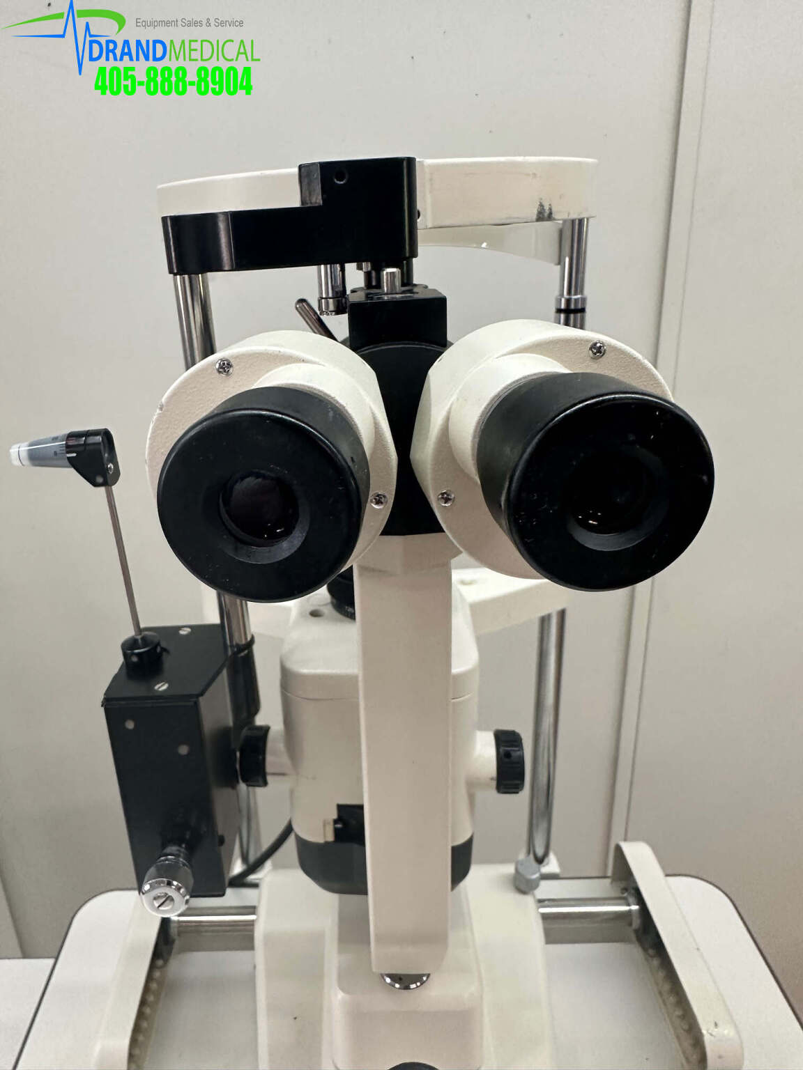 Topcon SL-1E Slit Lamp - Medsold