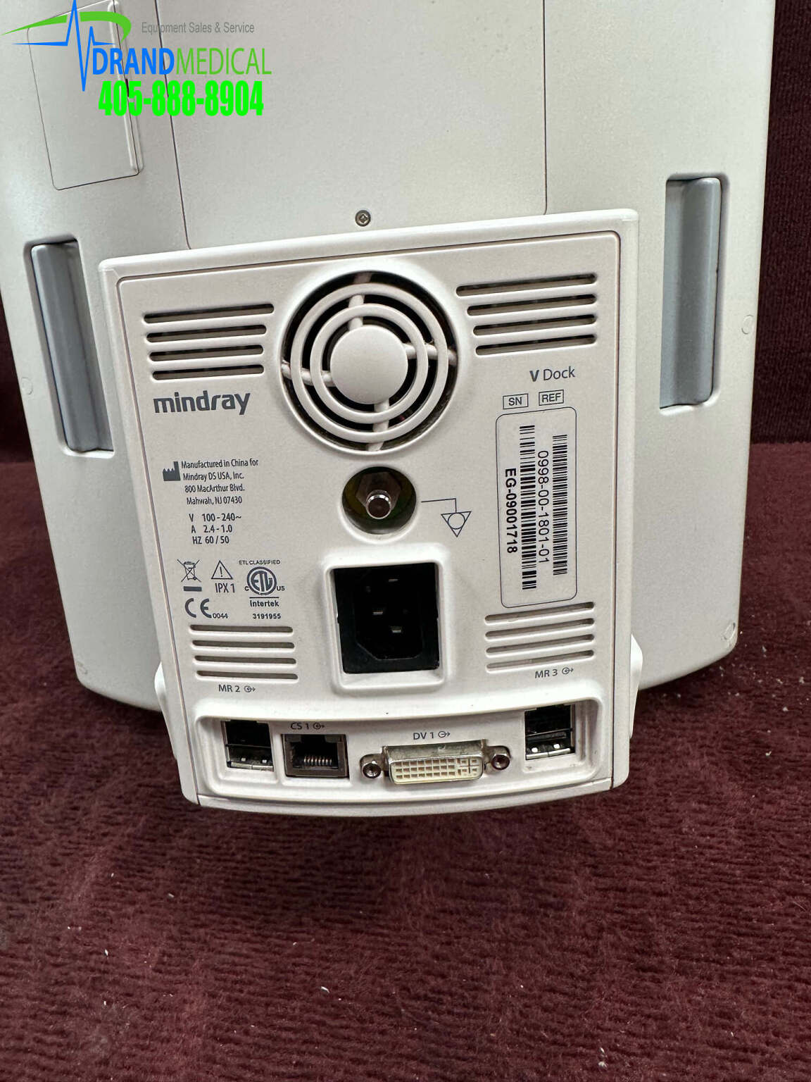 Mindray V21 Patient Monitor w/ V-Dock, V-Hub - Medsold