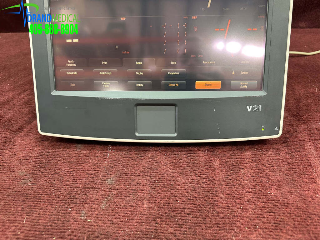 Mindray V21 Patient Monitor w/ V-Dock, V-Hub - Medsold
