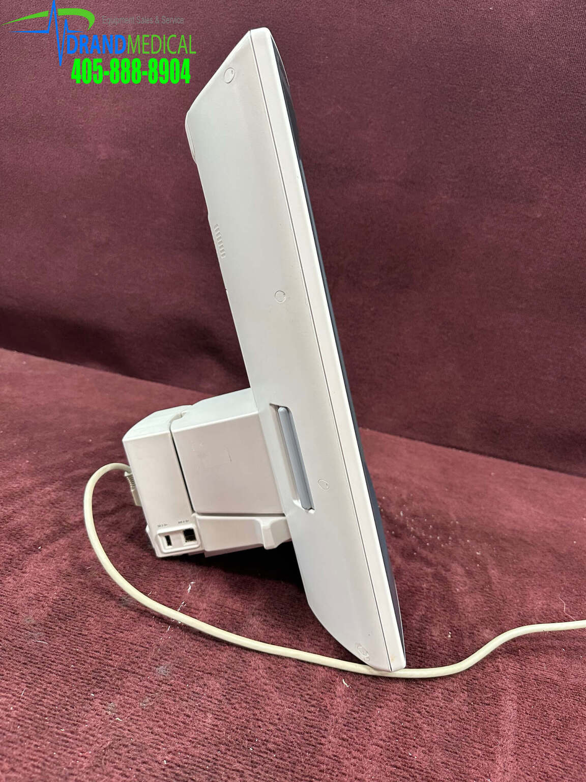 Mindray V21 Patient Monitor w/ V-Dock, V-Hub - Medsold