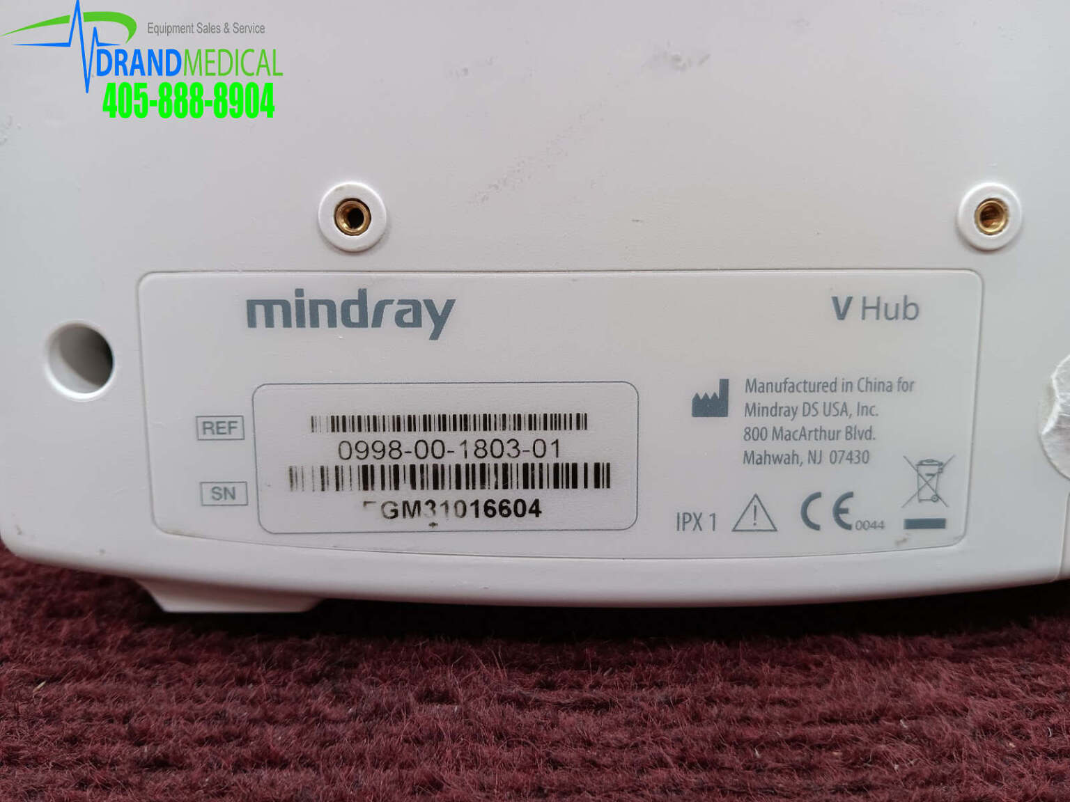 Mindray V12 Bedside Monitor w/ V-Hub, VPS Module and Printer - Medsold