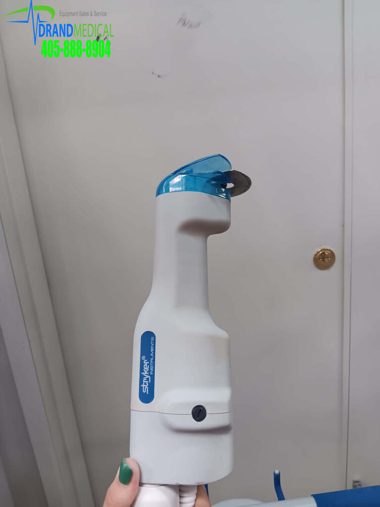 Stryker 940 Cast Cutter AND 986 CastVac w/ Mobile Stand Unit 2 - Medsold