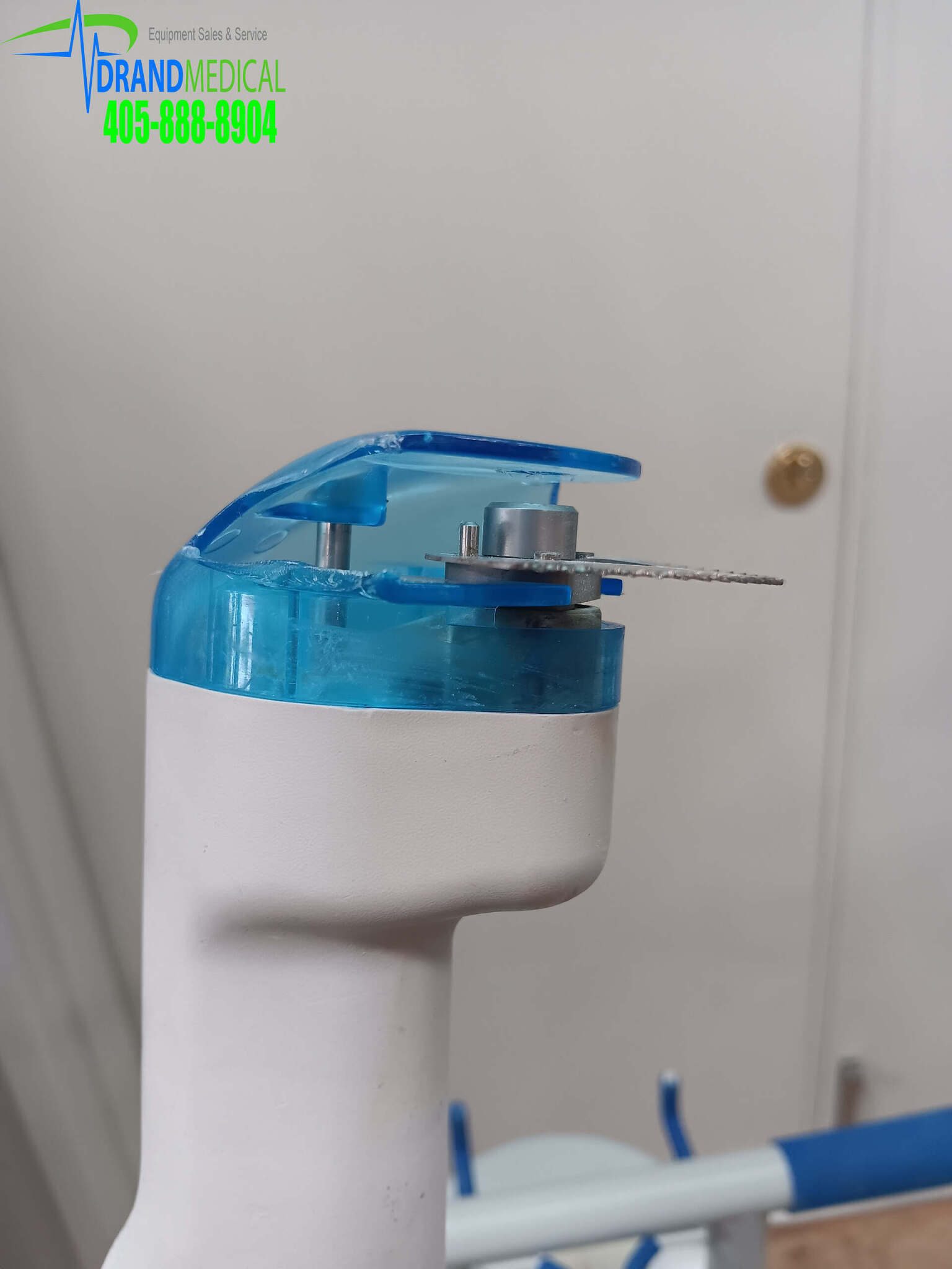 Stryker 940 Cast Cutter AND 986 CastVac w/ Mobile Stand Unit 2 - Medsold