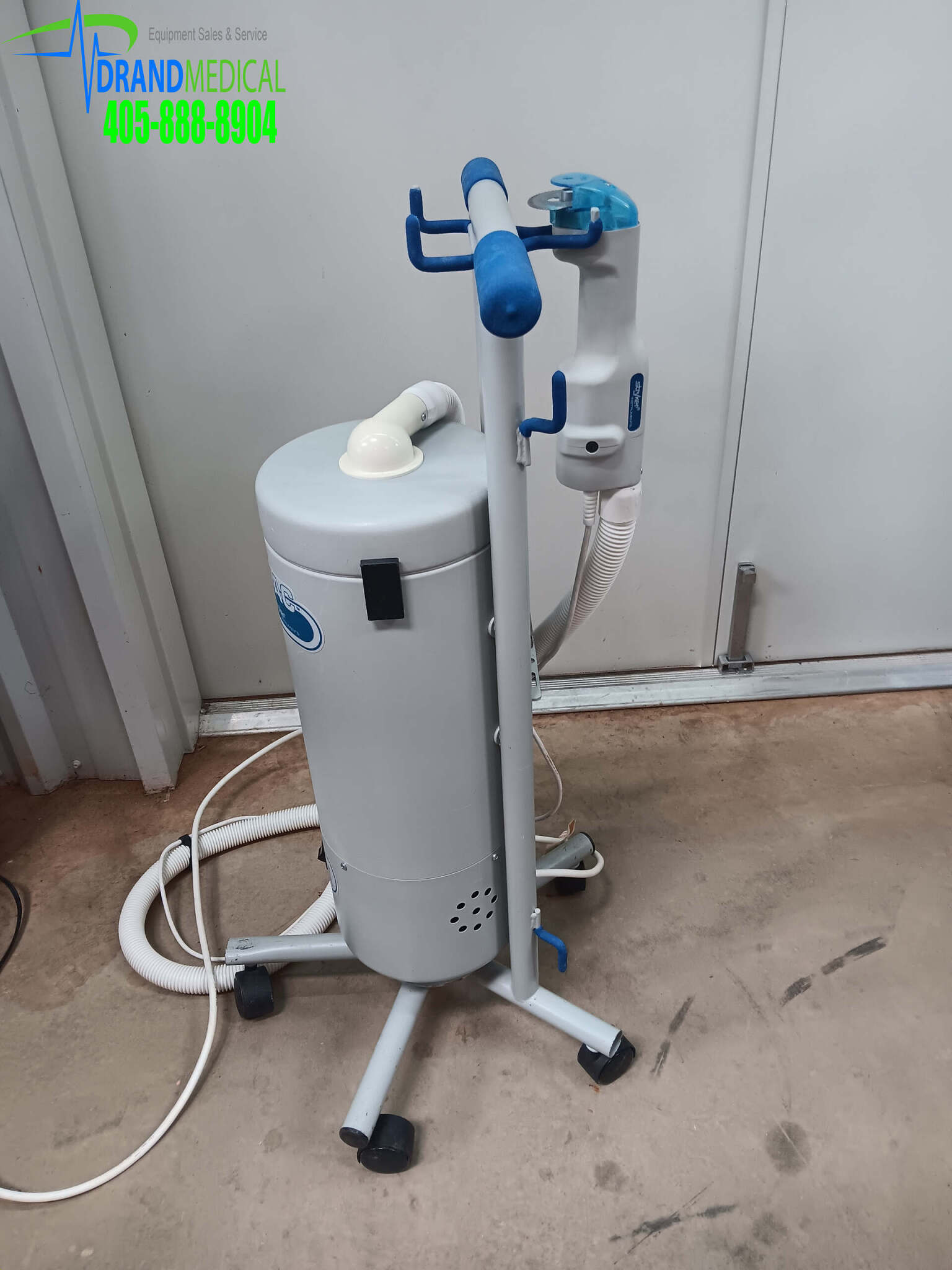 Stryker 940 Cast Cutter AND 986 CastVac w/ Mobile Stand Unit 2 - Medsold