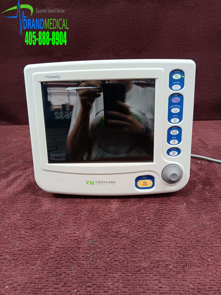 CSI Criticare Ngenuity 8100E series 8100EP Patient Monitor with Printer ...