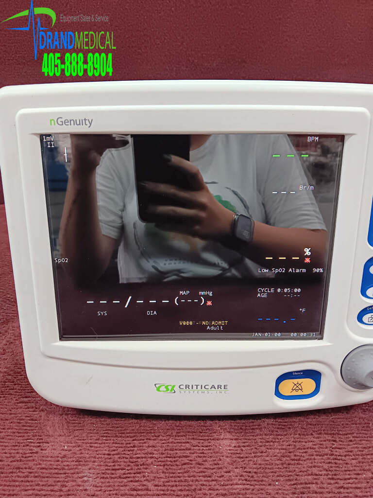 CSI Criticare Ngenuity 8100E series 8100EP Patient Monitor with Printer ...