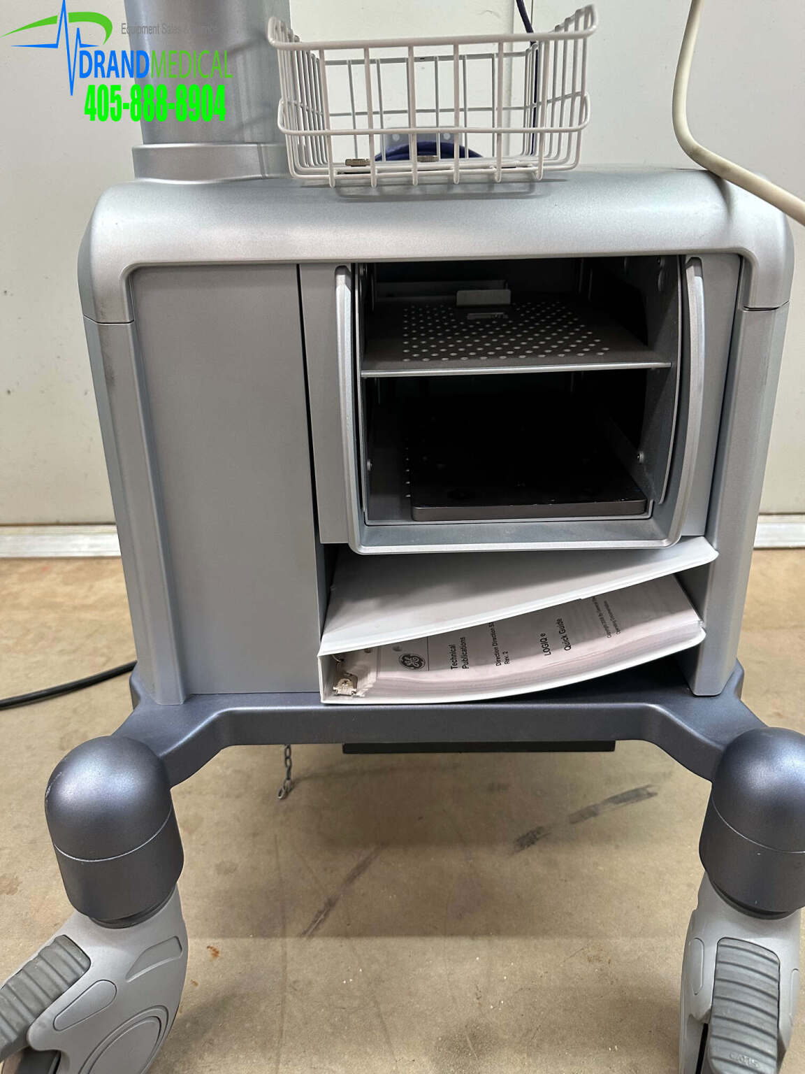 GE Logiq E Ultrasound System With 1 Probe 12L and Docking Cart - Medsold