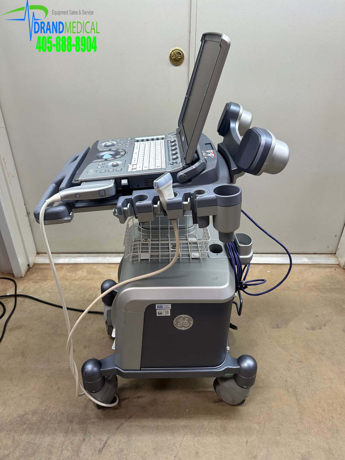 GE Logiq E Ultrasound System With 1 Probe 12L and Docking Cart - Medsold