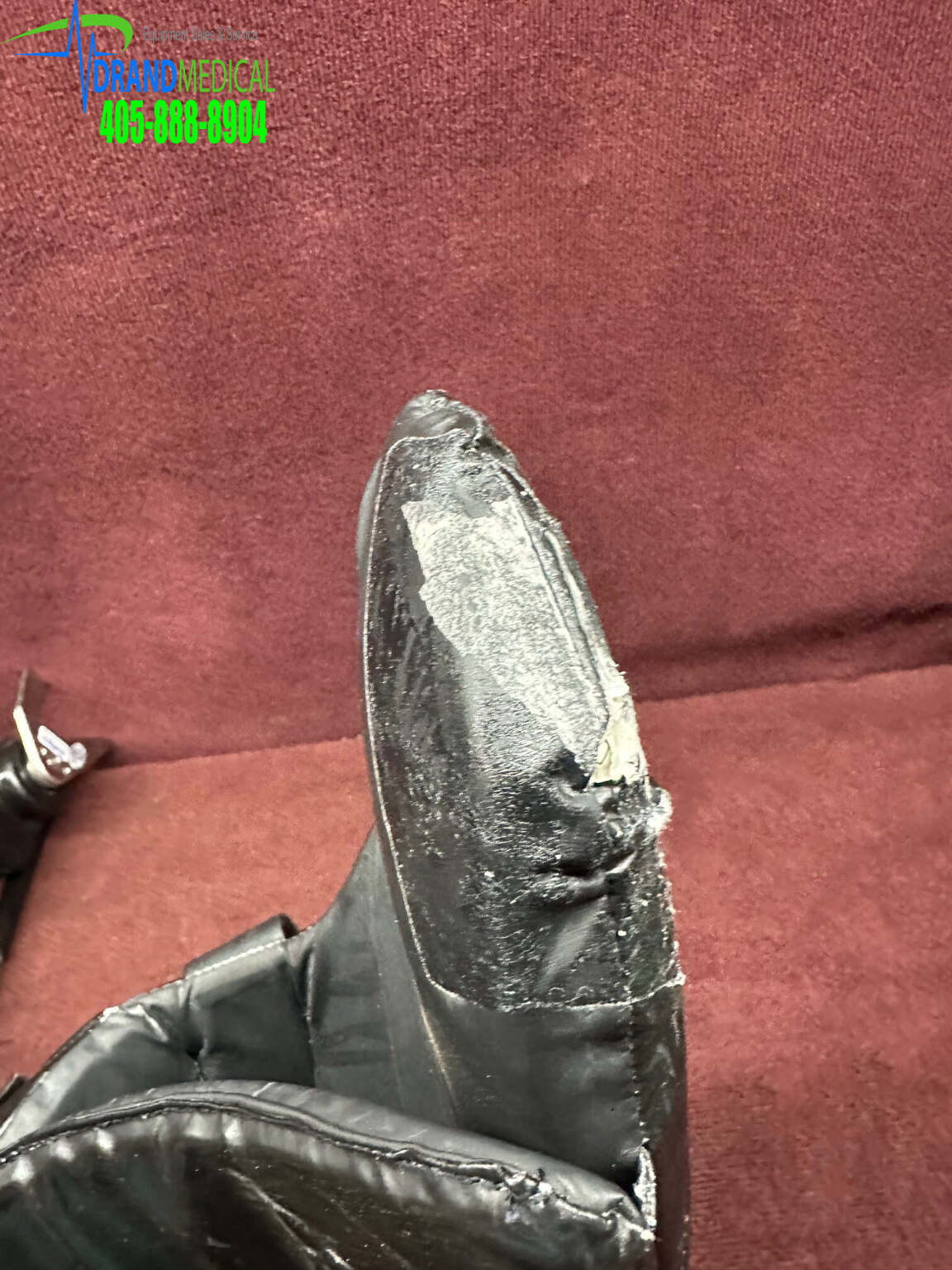 Steris/AMSCO Yellofin ELITE Lift Assist Leg Positioning System - Medsold