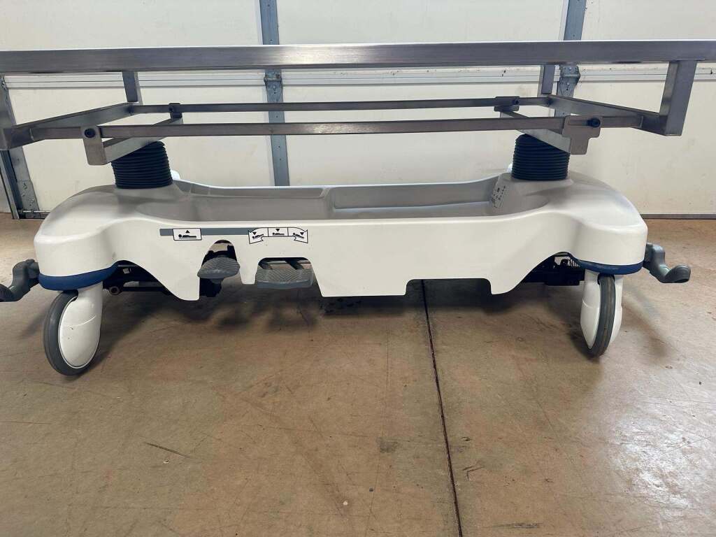 Stryker Embalming/ Autopsy Table - Medsold
