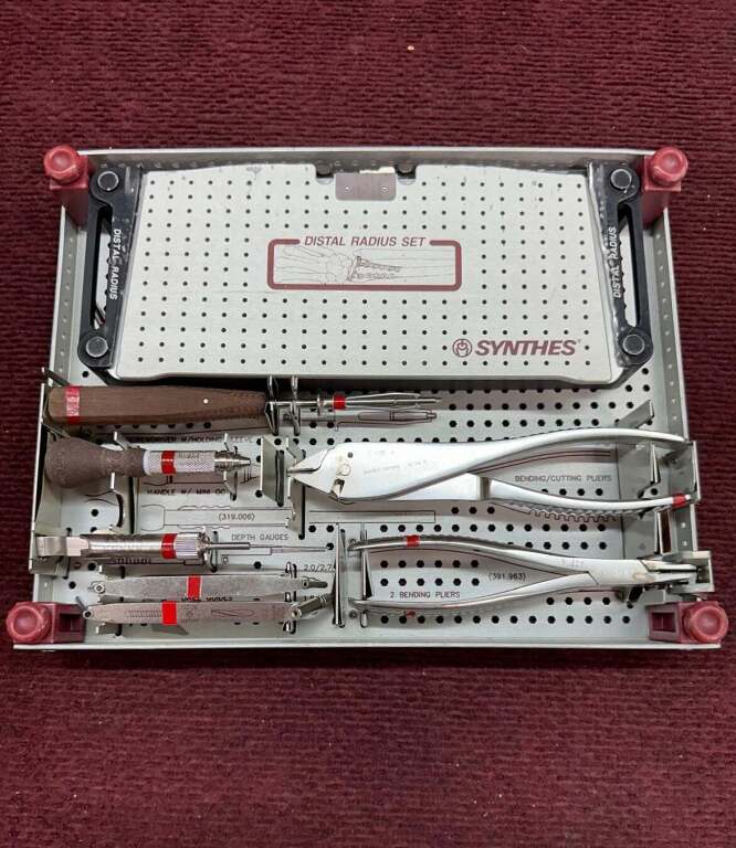 Synthes Distal Radius Set - Medsold