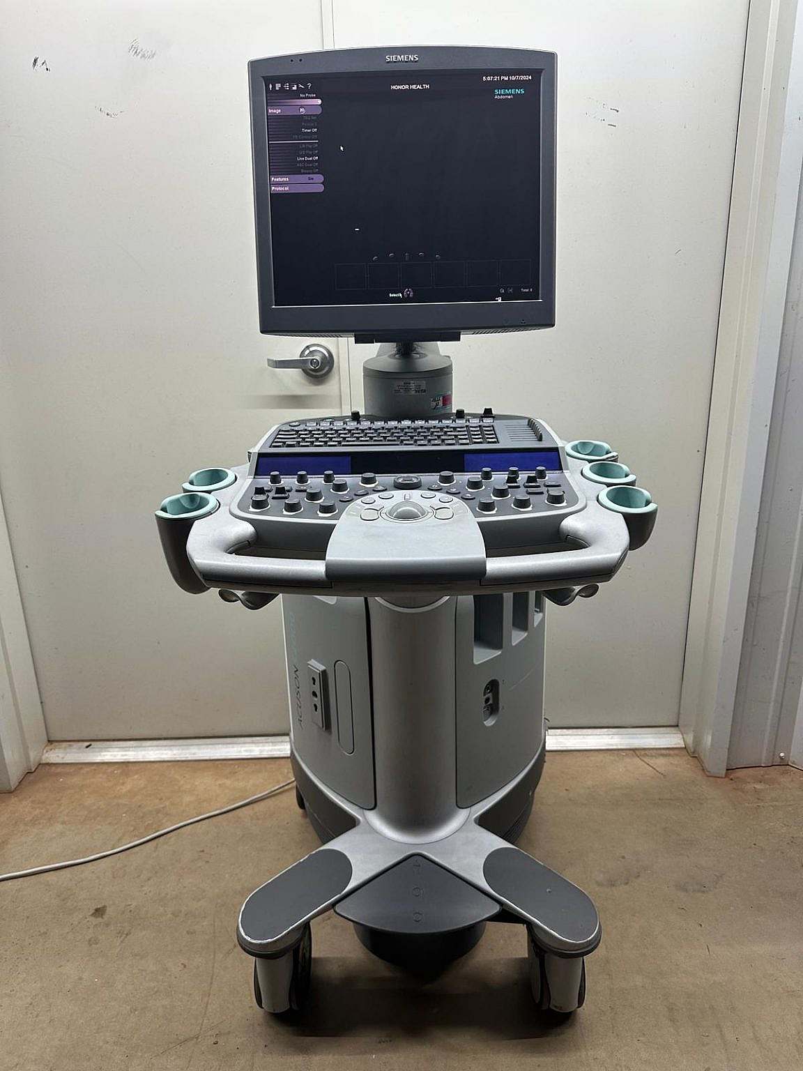 Siemans Acuson S2000 Ultrasound Machine - Medsold